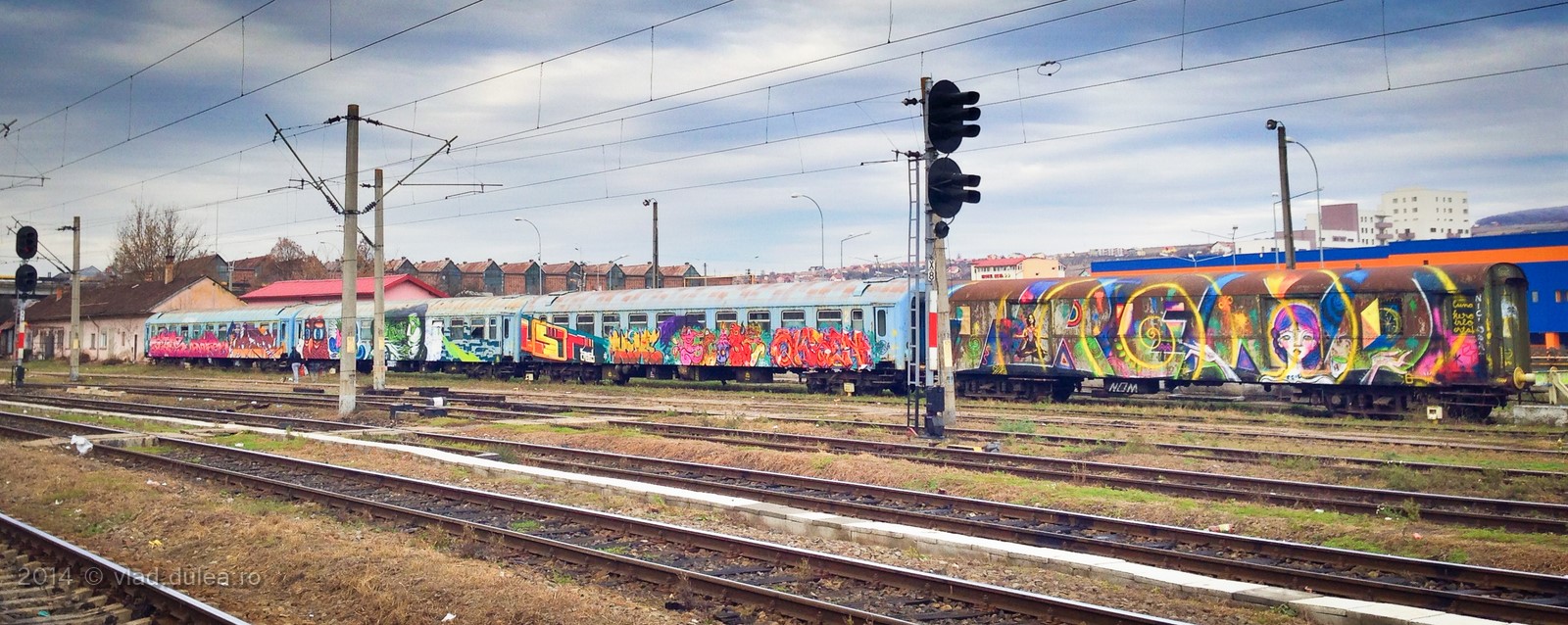 10 fotografii cu trenul graffiti din gara Cluj-Napoca - Vlad Dulea blog